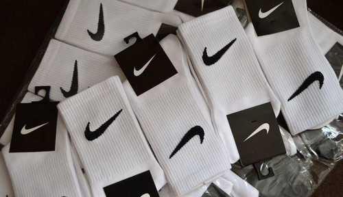 Белые носки Nike высокие