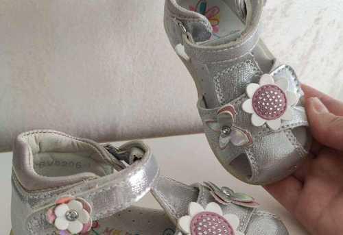 Детская обувь для девочек туфли новые