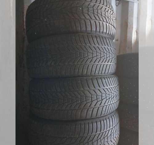 Hankook Winter I'Cept Evo 3 W330A 235/40 R19 96V