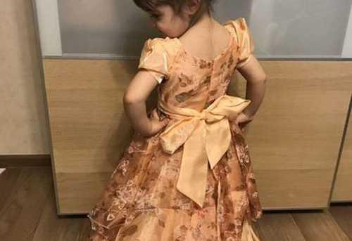 Нарядное платье для девочки 3-4 года
