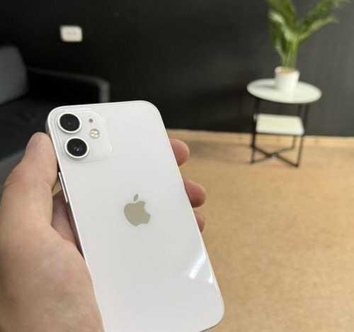 iPhone 12 mini, 64 ГБ