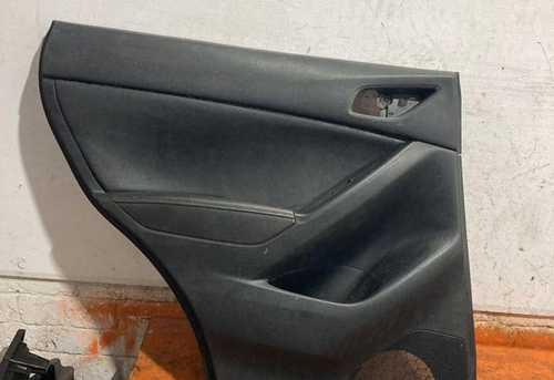 Обшивка двери задней левой Mazda CX 5