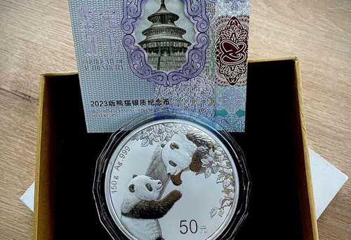 Серебряная монета "Панда" 150гр. Китай