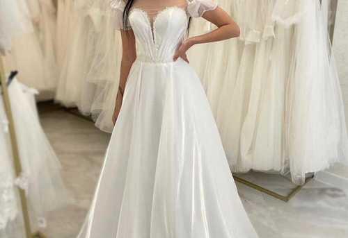 Новое свадебное платье размер 42 44