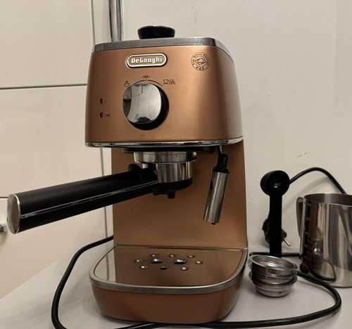 Кофемашина delonghi