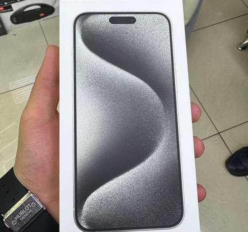 iPhone 15 Pro Max, 256 ГБ