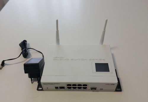 Маршрутизатор Mikrotik CRS109-8G-1S-2HnD-IN