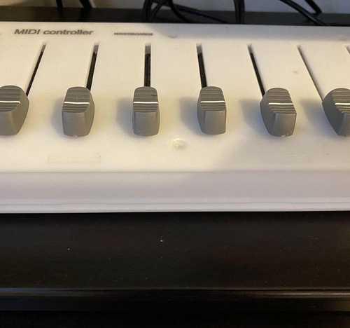 Midi контроллер Nakedboards MC-8