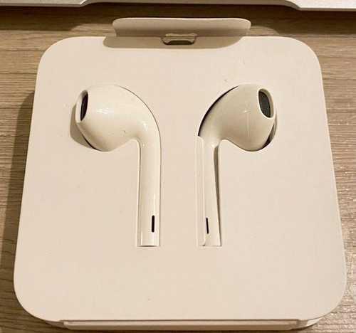 Наушники apple earpods lightning