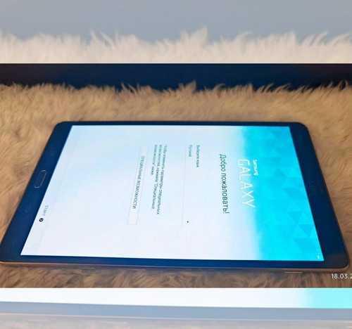 Планшет Samsung Galaxy Tab S SM-T705