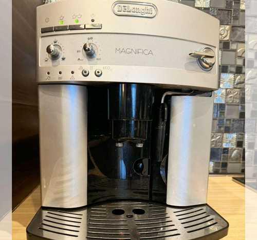 Кофемашина delonghi magnifica