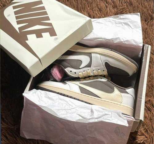 Кроссовки Nike Air Jordan 1 Low Travis Scott Rever