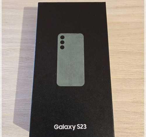 Samsung Galaxy S23, 8/256 ГБ