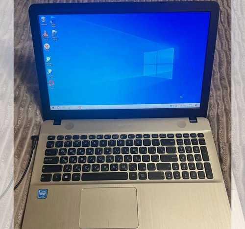 15.6" ASUS R541N, Celeron, RAM 4 ГБ, 500 ГБ, Intel HD Graphics 500