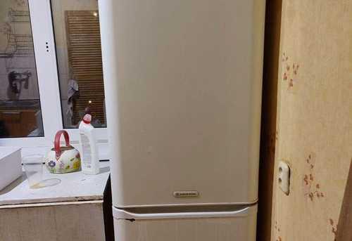 Холодильник Ariston MBA 2185 + плита Hansa
