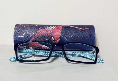 Очки essilor -1,25 плюс чехол