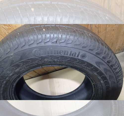 Continental Vanco 2 215/70 R15C