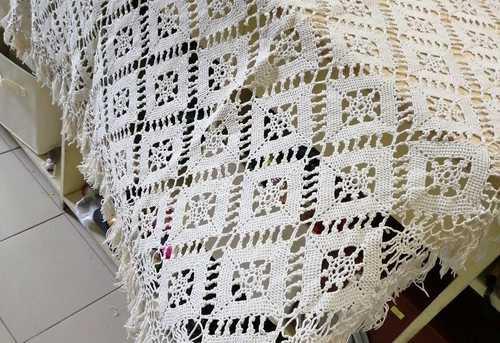 Кружевная "скатерть С кистями" 140х145см mau