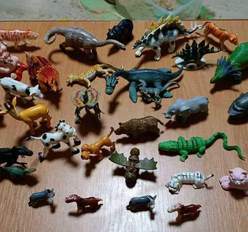 Фигурки животных, динозавров