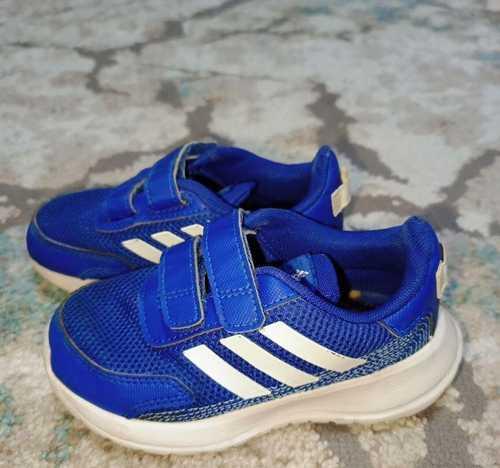 Кроссовки adidas р 26