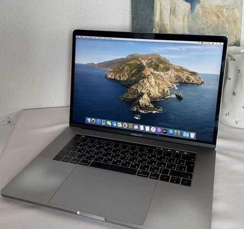 MacBook Pro 15 2019 i7/16/256gb