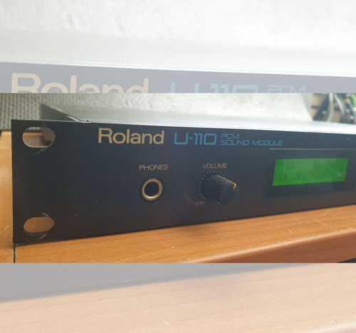 Roland U-110 с четырьмя картами