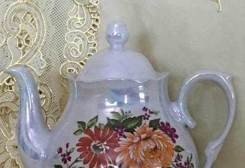 Перламутровый заварочный чайник с цветочным узором