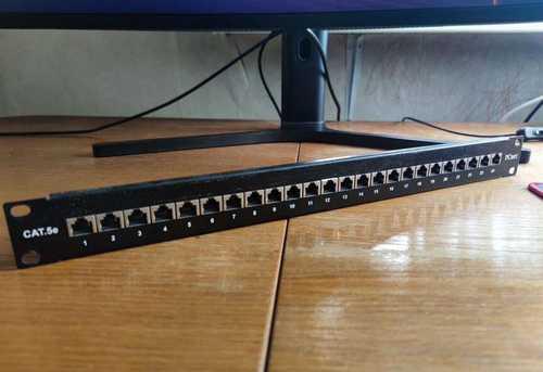 Патч-панель PCnet на 24 порта cat.5e и органайзер