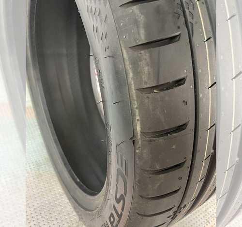 Kumho Ecsta PS91 245/40 R20 99Y