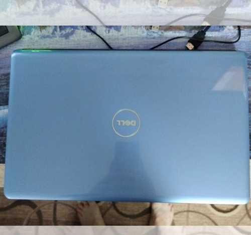 15.6" DELL Inspiron 1564, Core i3, RAM 2 ГБ, 250 ГБ, ATI Mobility Radeon HD 4330