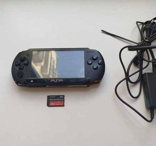 Sony PSP E1000 (8GB) 35 игр