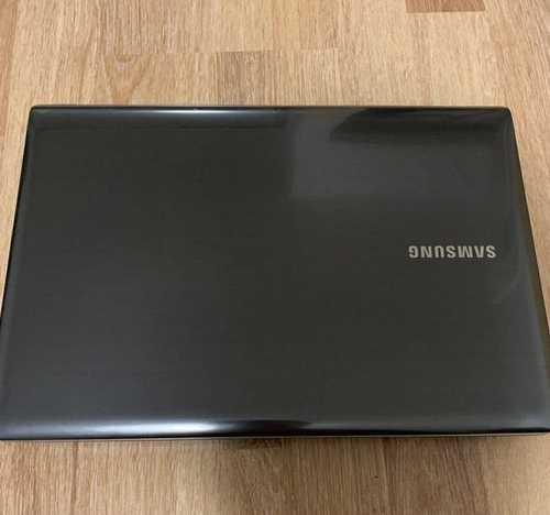 Ноутбук Samsung np355v4c