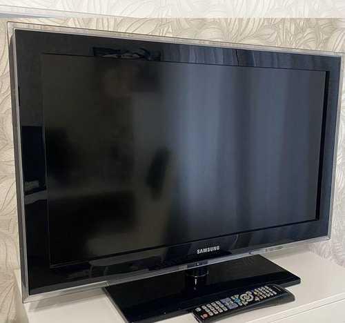 Телевизор бу Samsung 32 дюйма FullHD