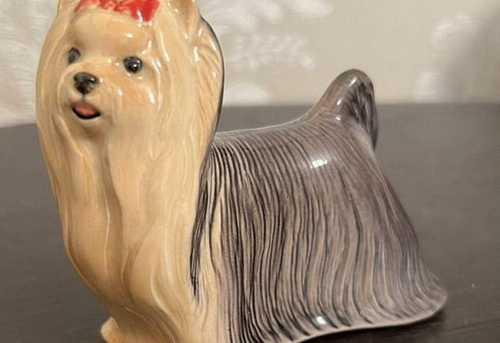 Фарфоровая статуэтка собачка (Сциталис)