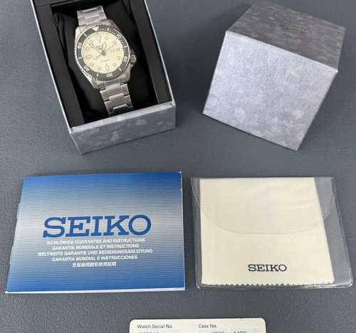 В наличии Seiko 5 Sports srpk31