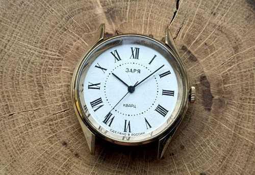 Заря Римские цифры кварц - наручные часы Россия