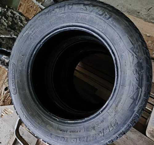 Kormoran SUV Stud 215/65 R16 102T