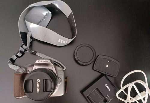 Цифровая зеркальная камера Canon EOS 1300D