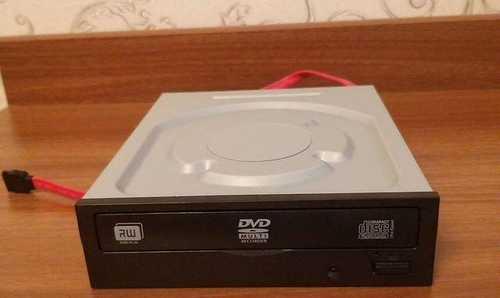 DVD/CD rewritable drive has124-04 WU