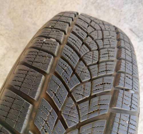 Goodyear Aquatred 215/65 R17 109