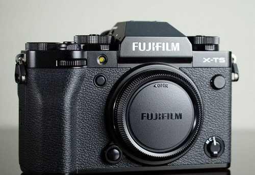 Fujifilm X-T5 Body Black (1,5 т.к.) как новый