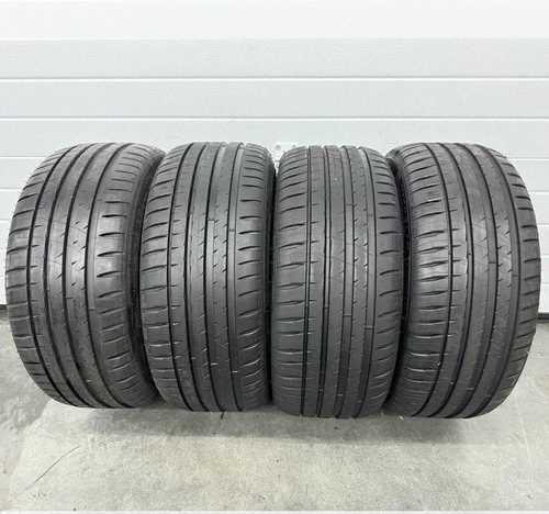 Michelin Pilot Sport 4 225/40 R19 и 255/35 R19 93Y