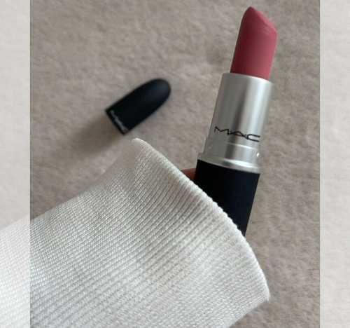 MAC powder kiss lipstick помада