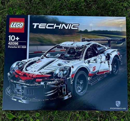 Lego Technic Порше 911 RSR 42096