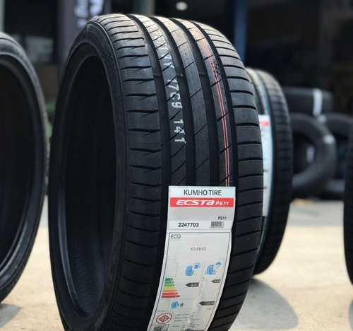 Kumho Ecsta PS71 265/40 R21 и 295/35 R21 107Y