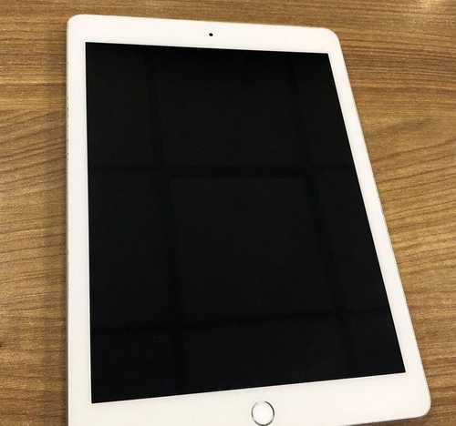 Планшет Apple iPad 5 9,7