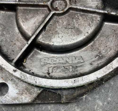 Крышка кожуха маховика D9/11/12 scania R440LA