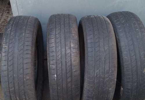 Nexen Roadian 541 2.25/75 R16