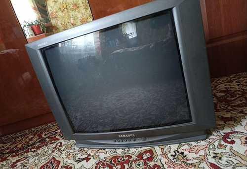 Телевизор samsung 61см