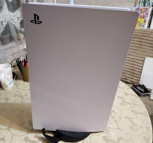 Sony PlayStation 5, 1000 гб, 2 геймпада